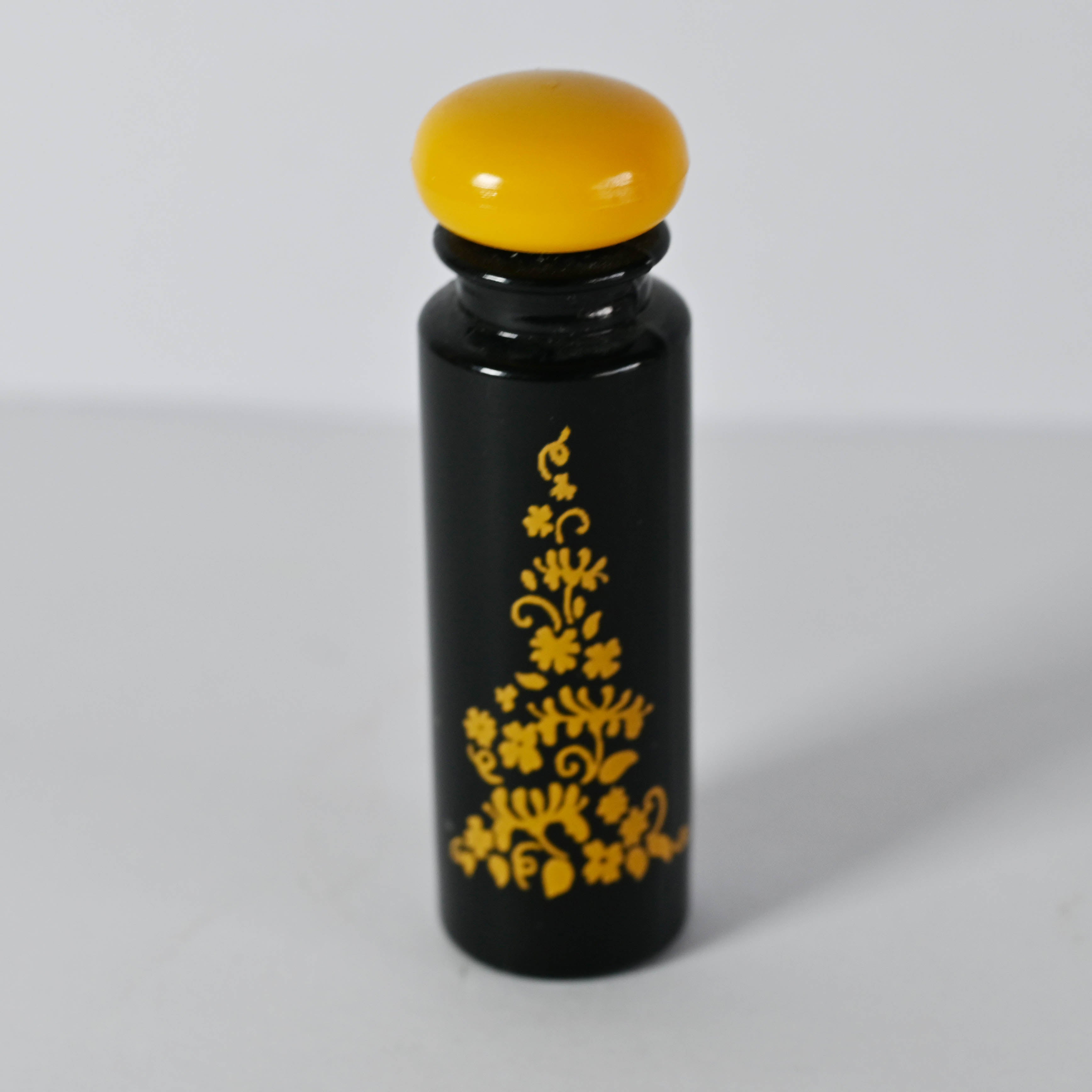 Vintage Spring Blossom Perfume By Mary Quant – Quirky Finds